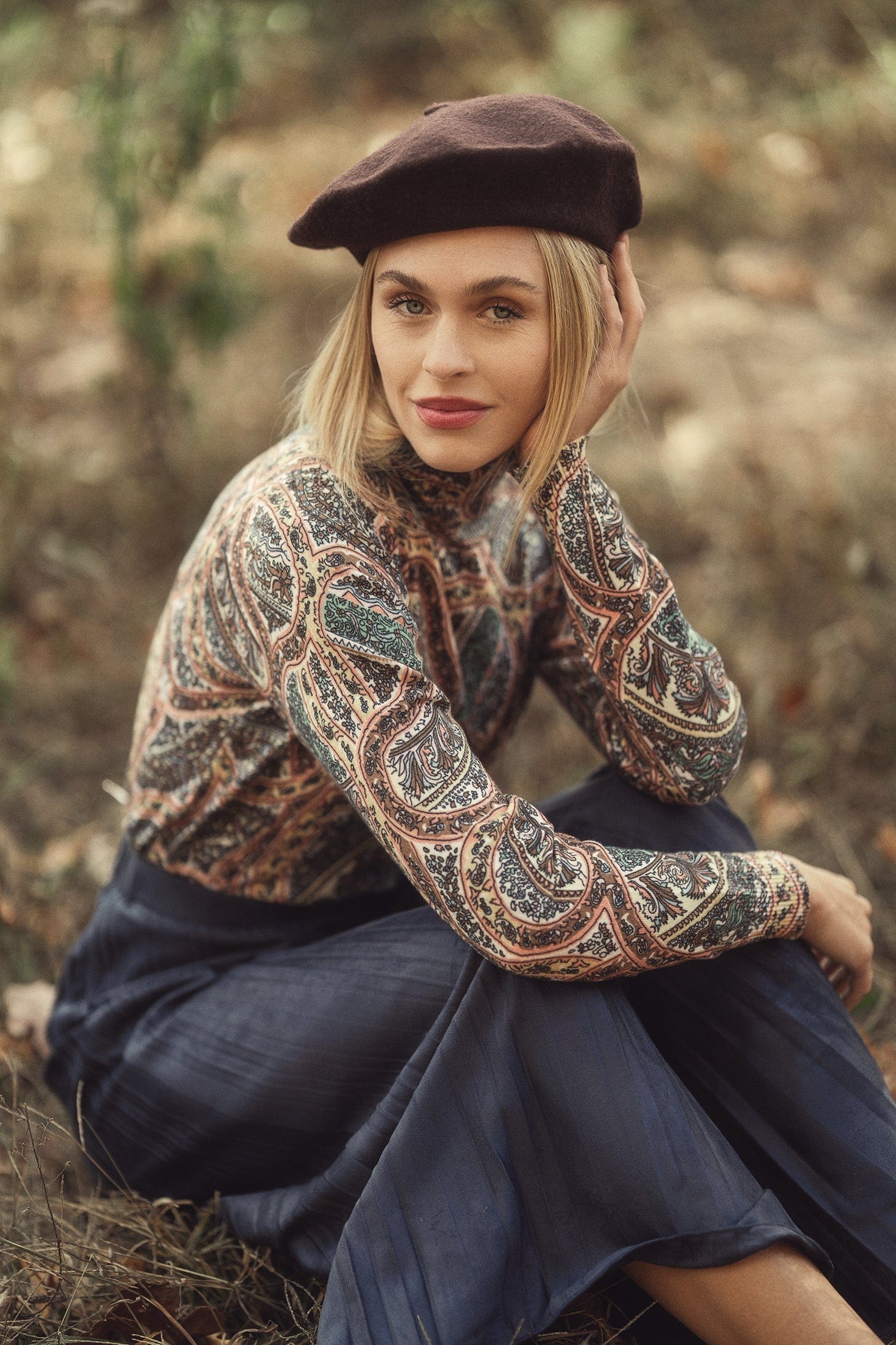 Thin Knit Turtleneck Sweater-Paisley Maze – Fame Off Central