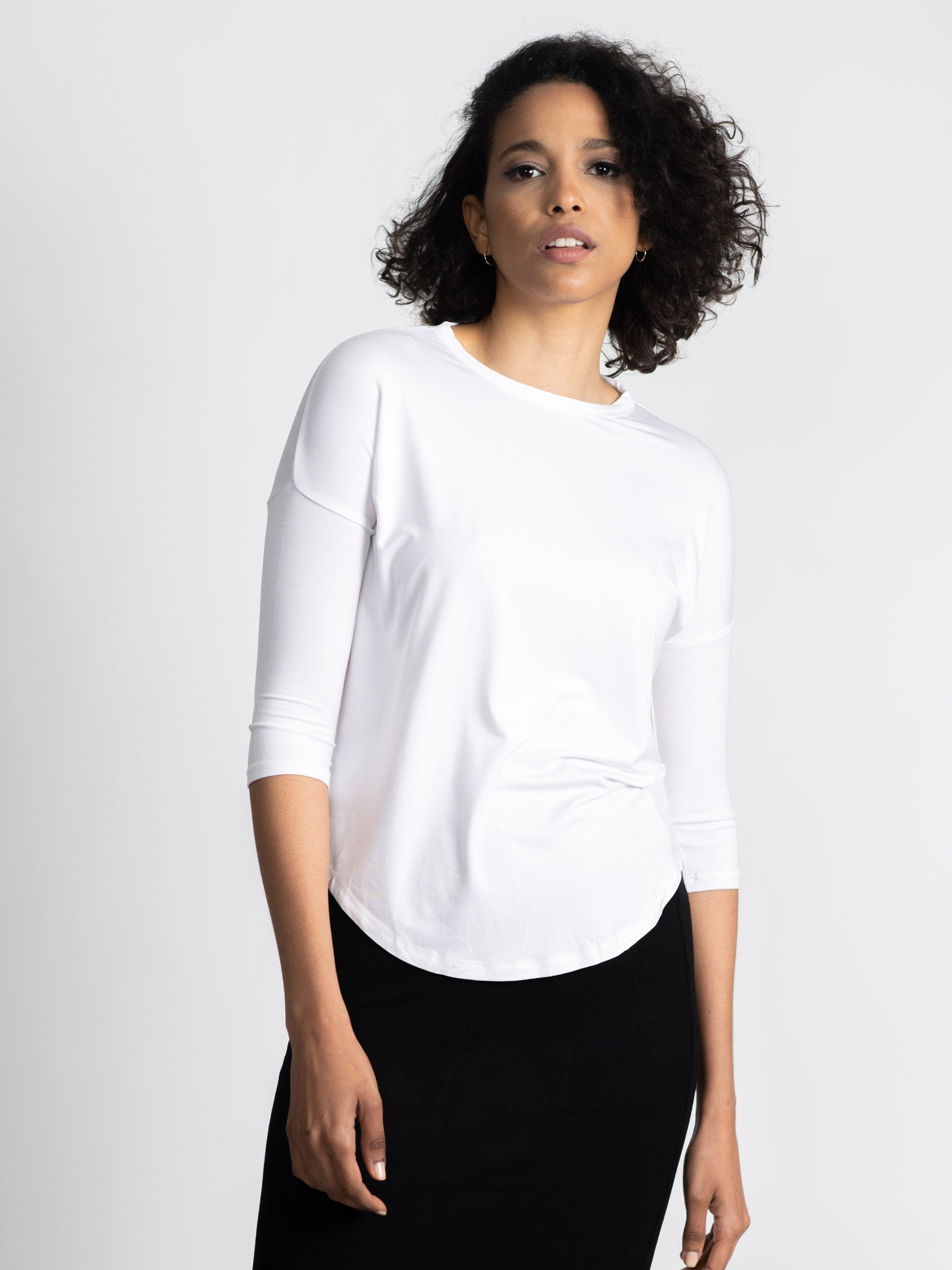 SWING TEE-(3/4) WHITE – Fame Off Central